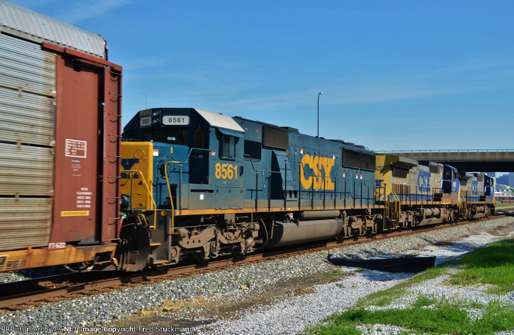 CSX 8561